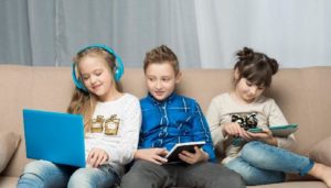 Be Safe Online: A 6 To 8 Years Kid’s Guide To Internet Safety